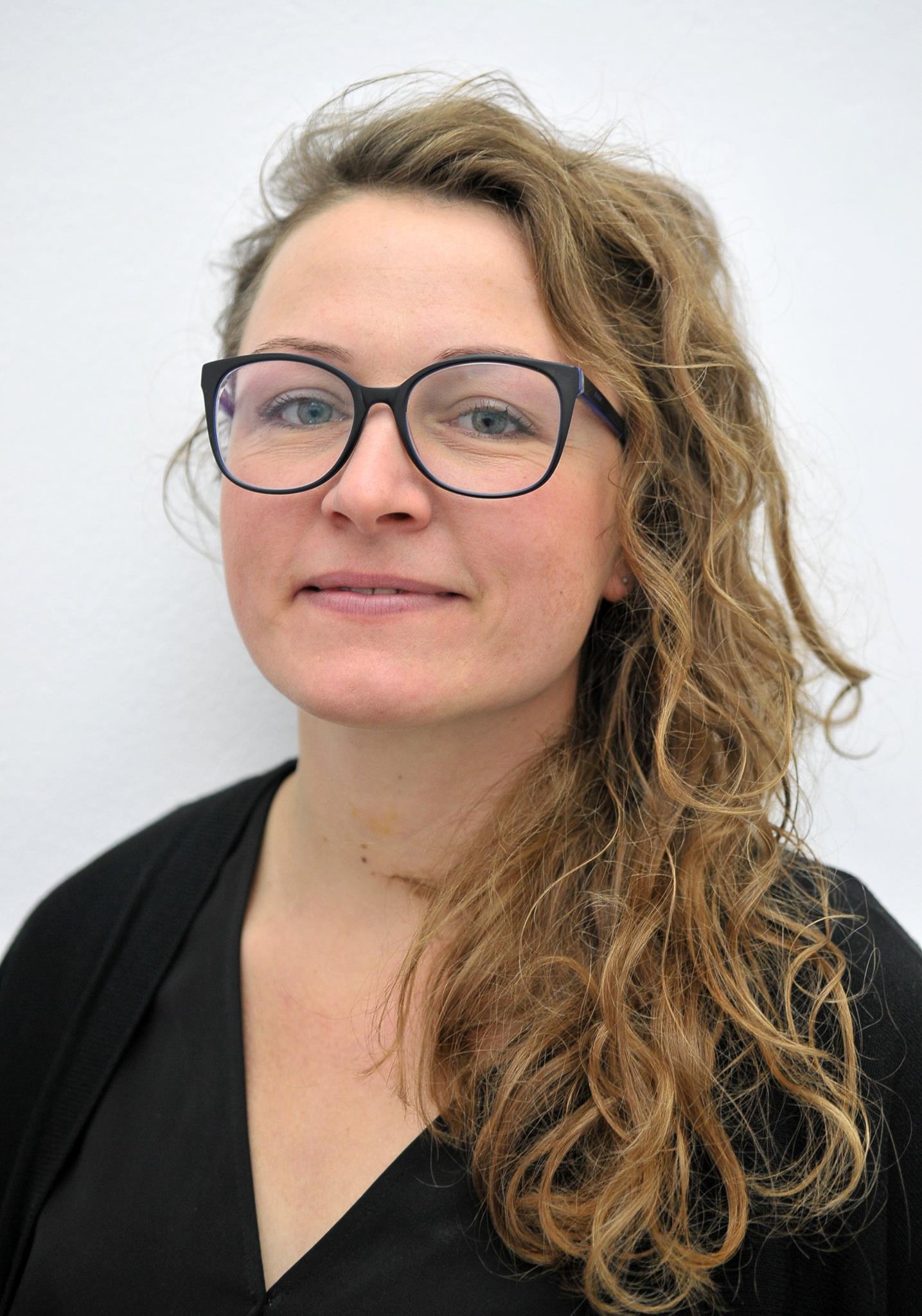 The Polish artist Iza Taraszewicz will come to artist-in-residence ...